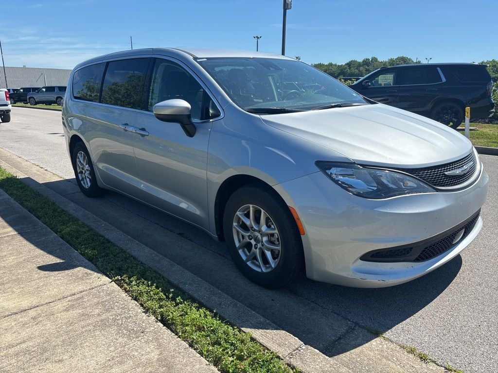 2023 Chrysler Voyager LX Paris KY | Georgetown Louisville Nicholasville ...